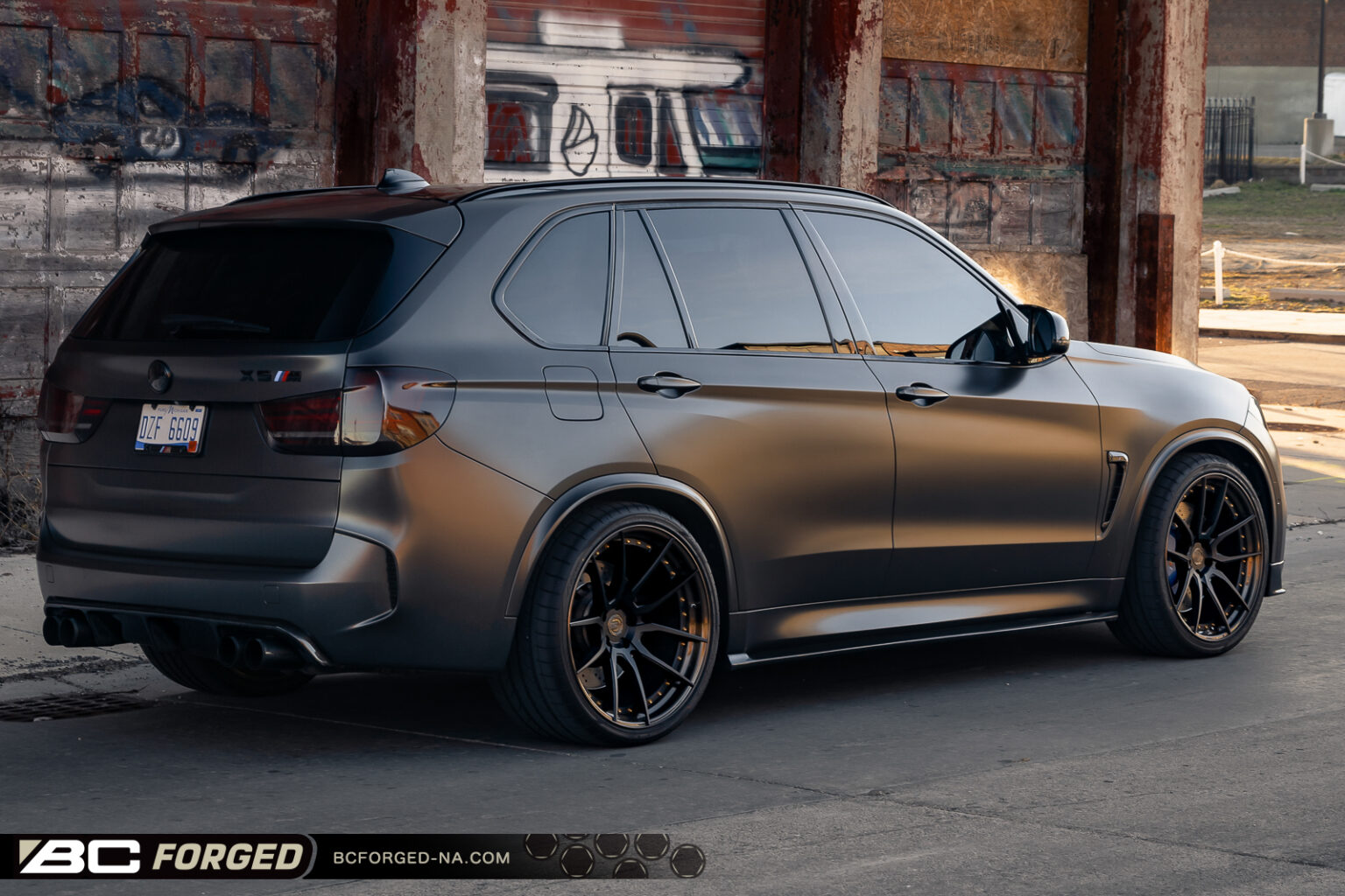 LOU’S BMW F15 X5M – 22″ HCA162S - BC Forged NA